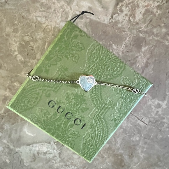 Gucci | Jewelry | Gucci Heart Bracelet With Interlocking G Authentic ...